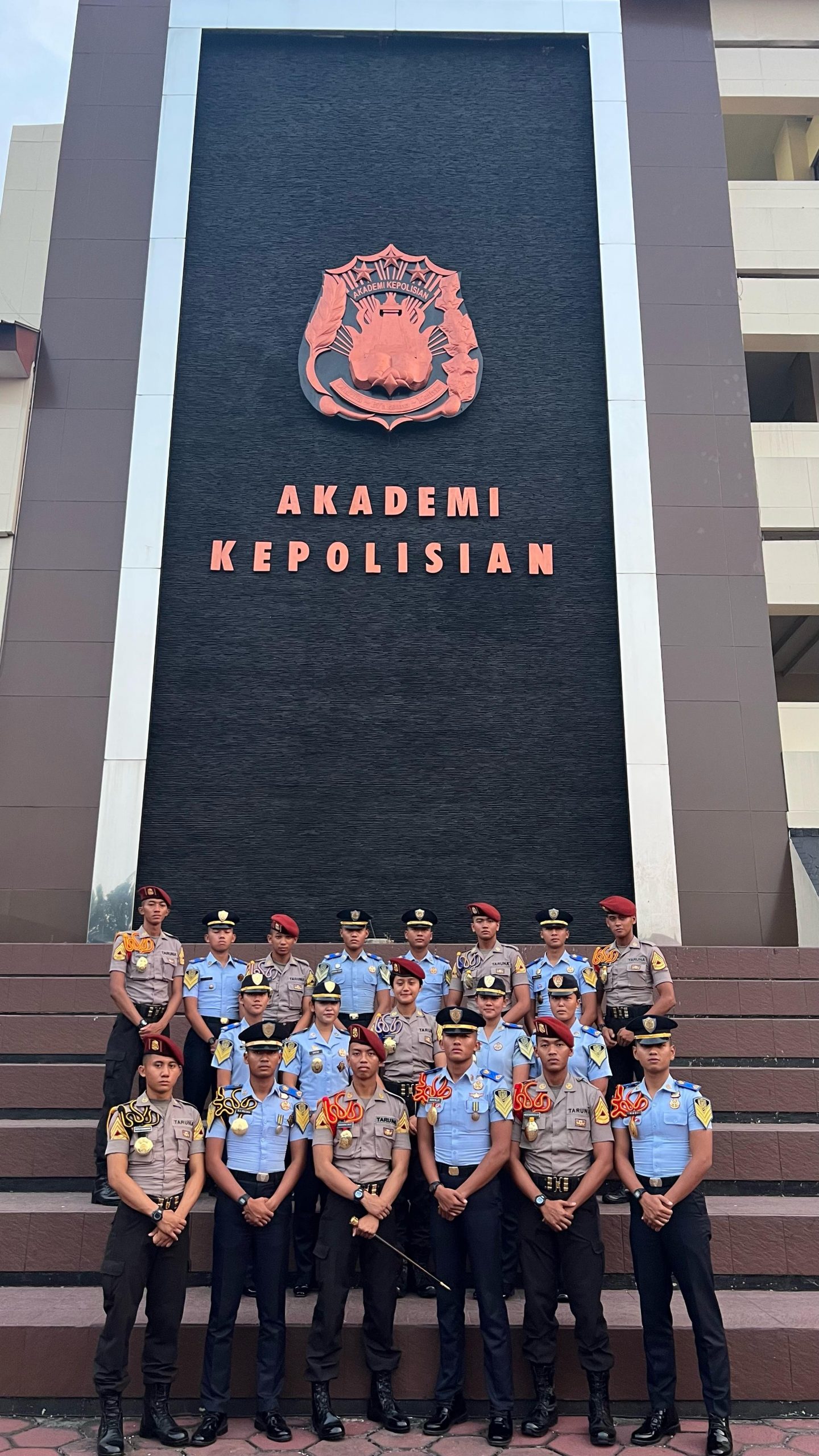 Studi Banding Resimen Korps Taruna ke Akademi Kepolisian - Politeknik ...